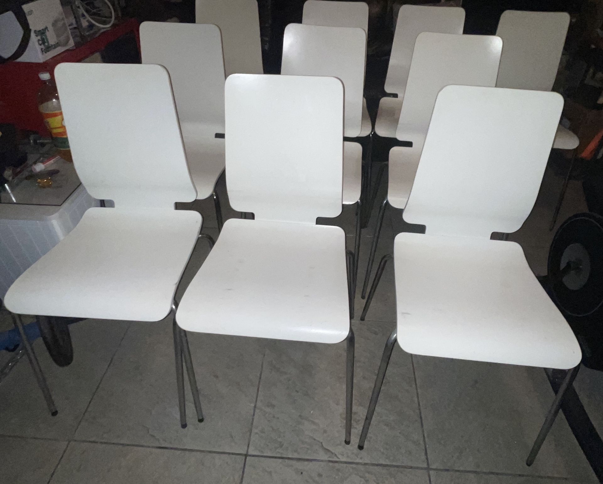 10 IKEA GILBERT CHAIRS, WHITE for Sale in Los Angeles, CA - OfferUp