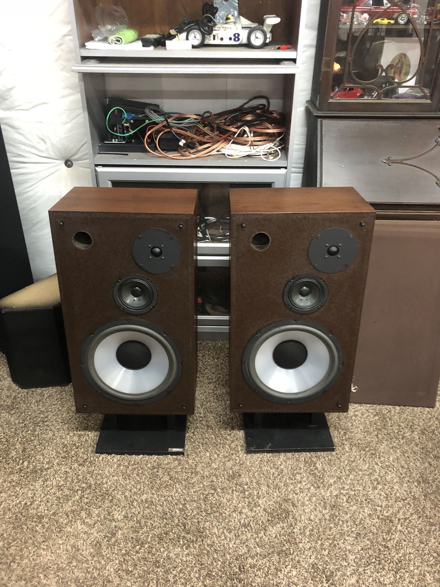 Infinity 3000p with stands for Sale in Brighton, CO - OfferUp