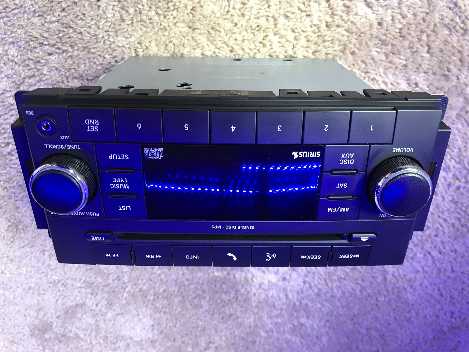 Head Unit Audio Dodge RAM 2011 for Sale in Grayslake, IL - OfferUp