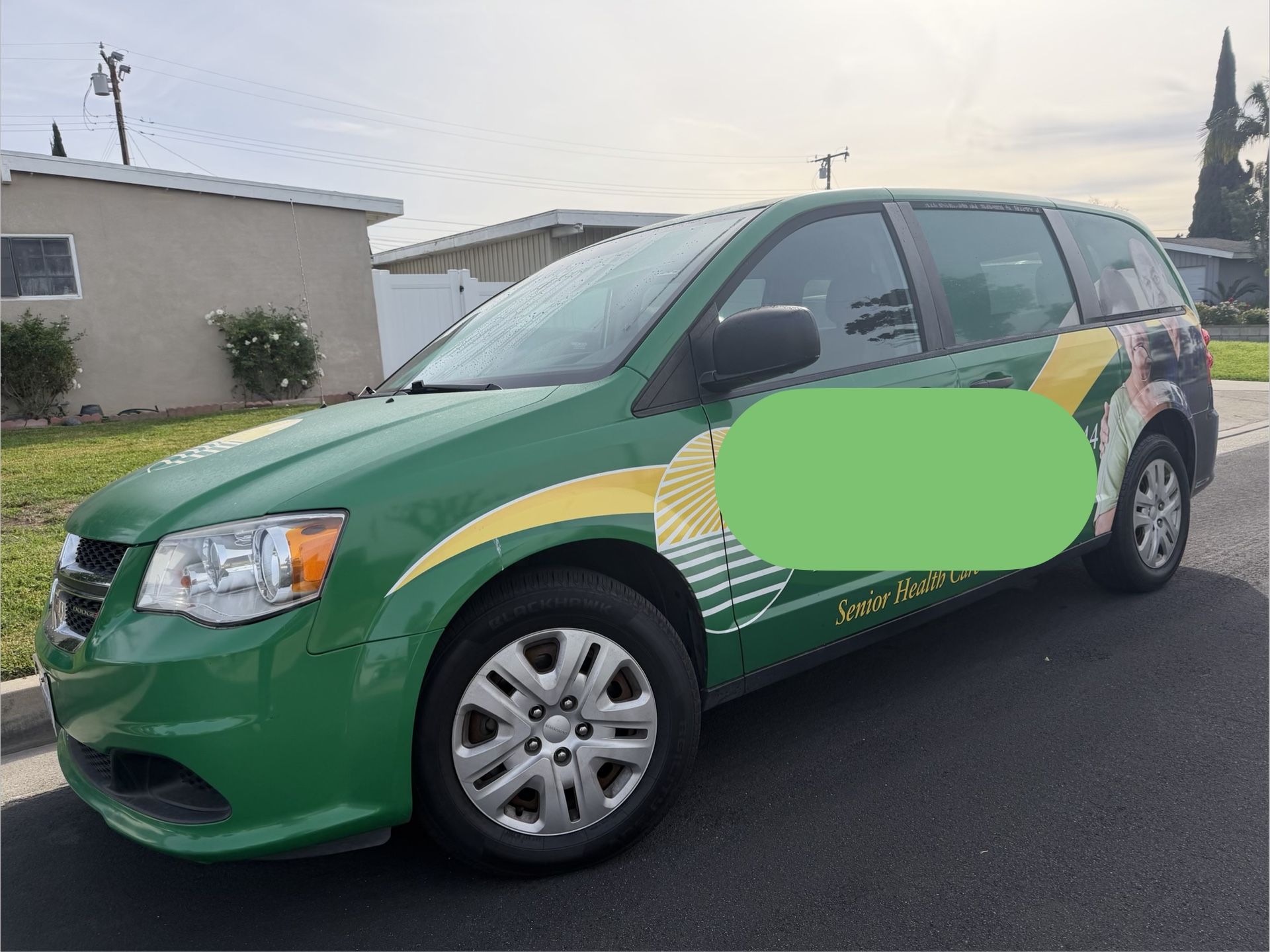 Dodge Grand Caravan Minivan Mini Van for Sale in Fullerton, CA - OfferUp