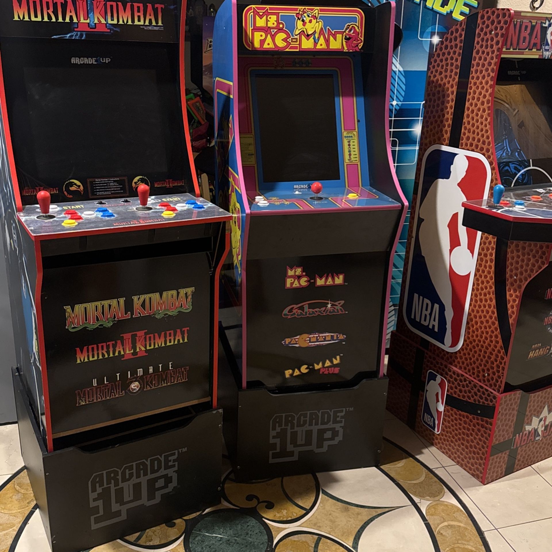 Ms. PAC MAN 1 UP with (4 Games) for Sale in Henderson, NV - OfferUp