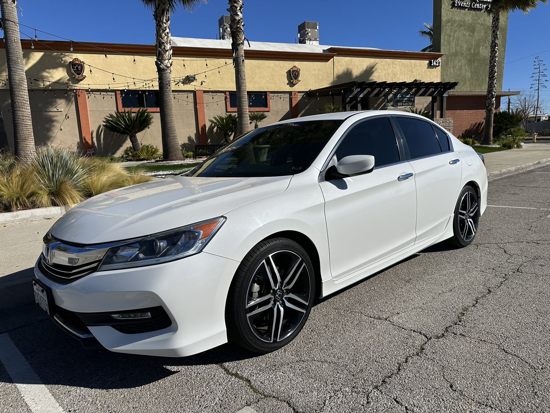 2017 Honda Accord for Sale in Grand Terrace, CA - OfferUp