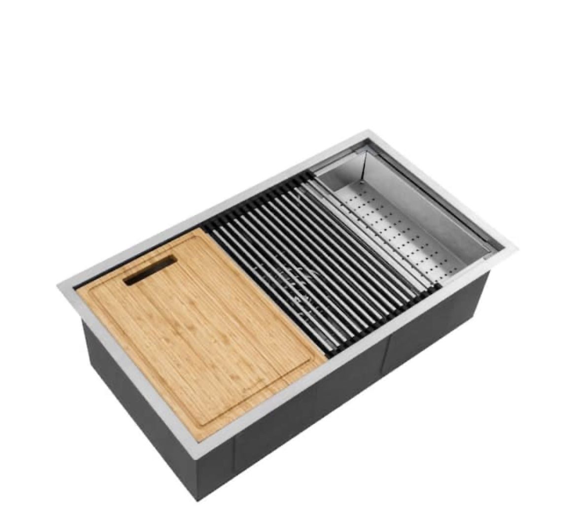 Glacier Bay Zero Radius Undermount 18G Stainless Steel 30 in. Single ...