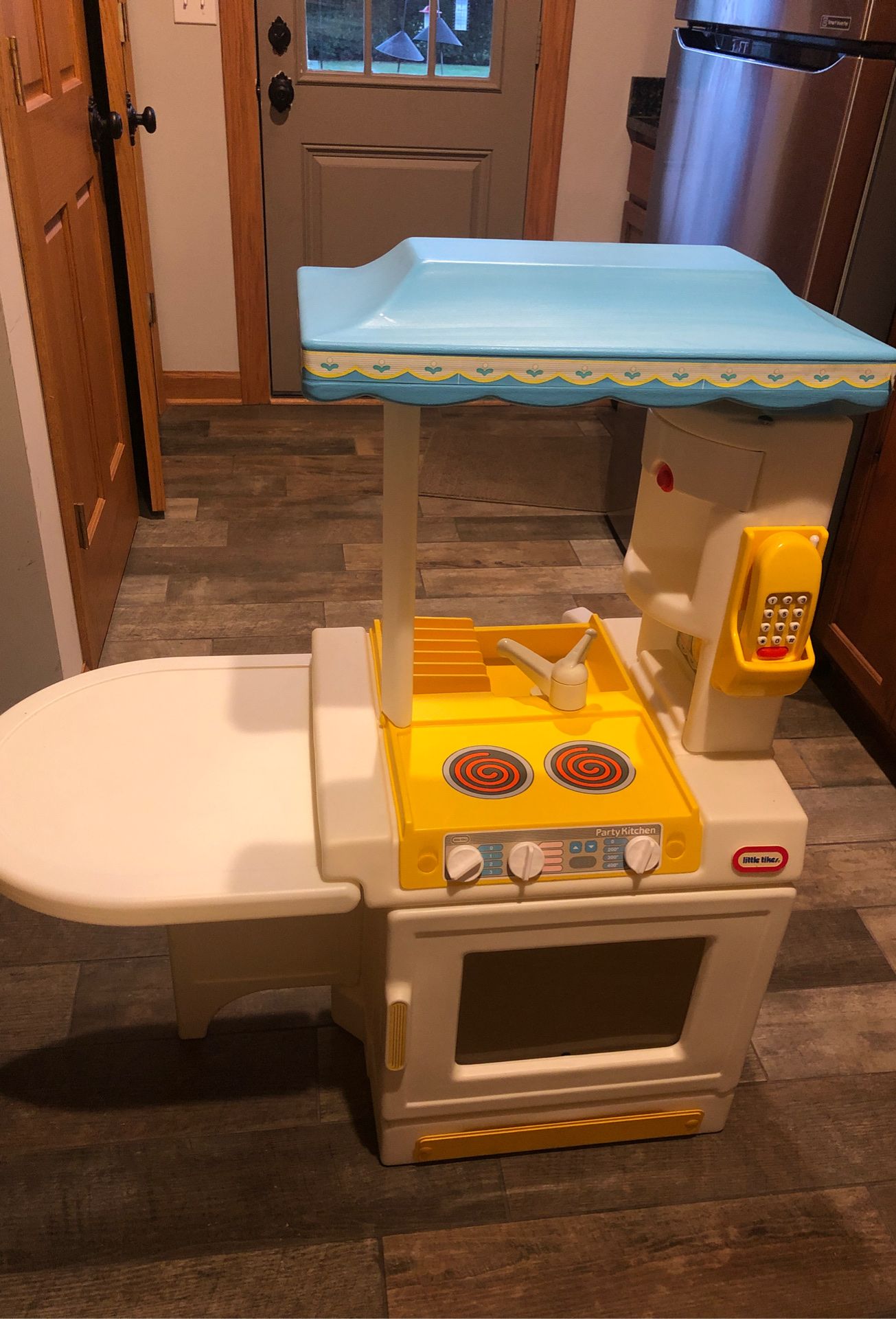 Vintage Little Tikes Kitchen for Sale in Lombard IL OfferUp