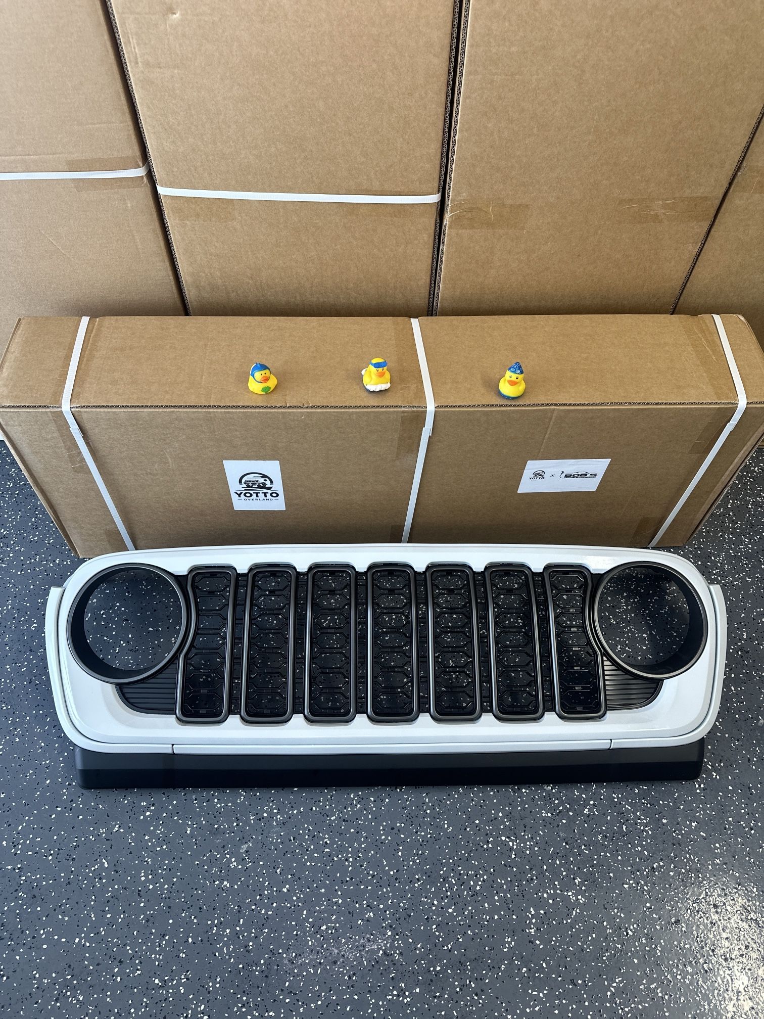 2024 Jeep Wrangler JL/JT Front Grille Bright White PW7/GW7 for Sale in ...