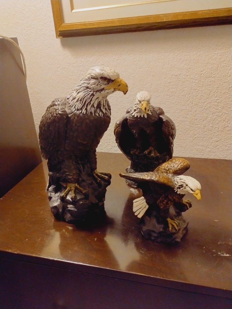 American Eagle Wax Carved Sculptures for Sale in Phoenix, AZ - OfferUp