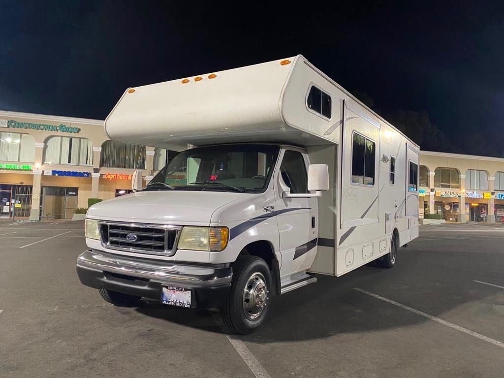 2003 FORD F450 CLASS C RV for Sale in Los Angeles, CA - OfferUp