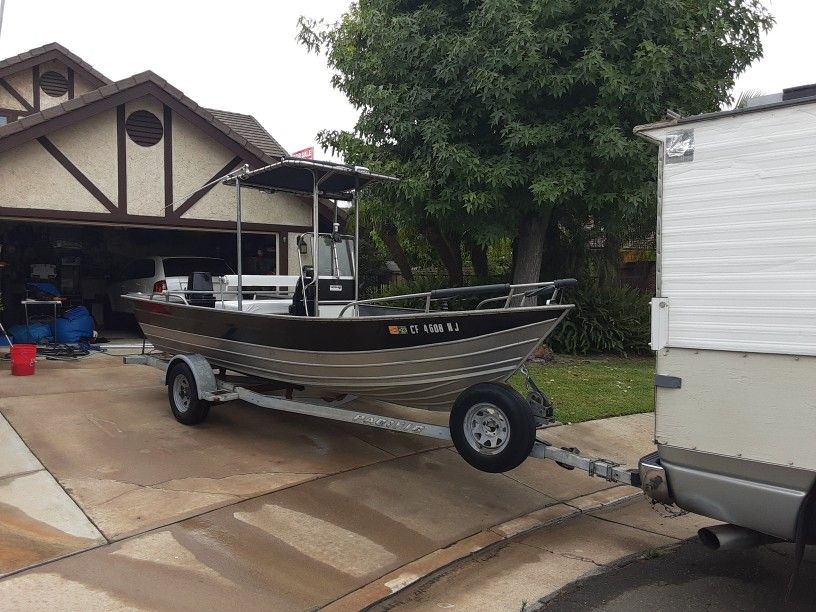 1992 Klamath Aluminum Center Console for Sale in Westminster, CA - OfferUp