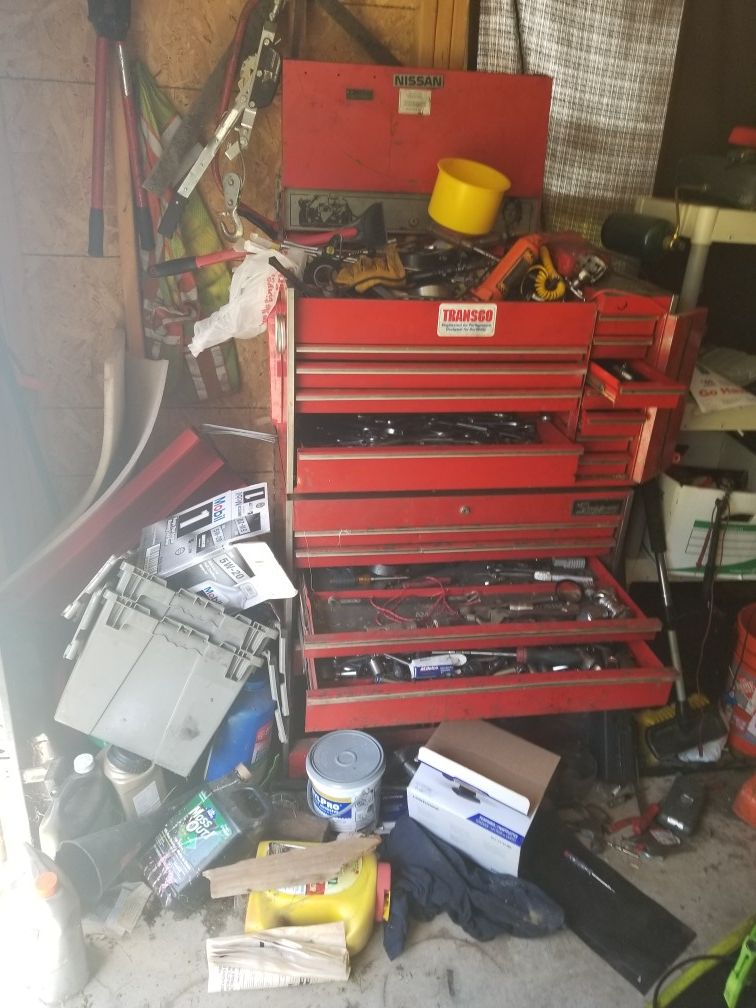 Tools and broken tool box for Sale in Snohomish, WA - OfferUp