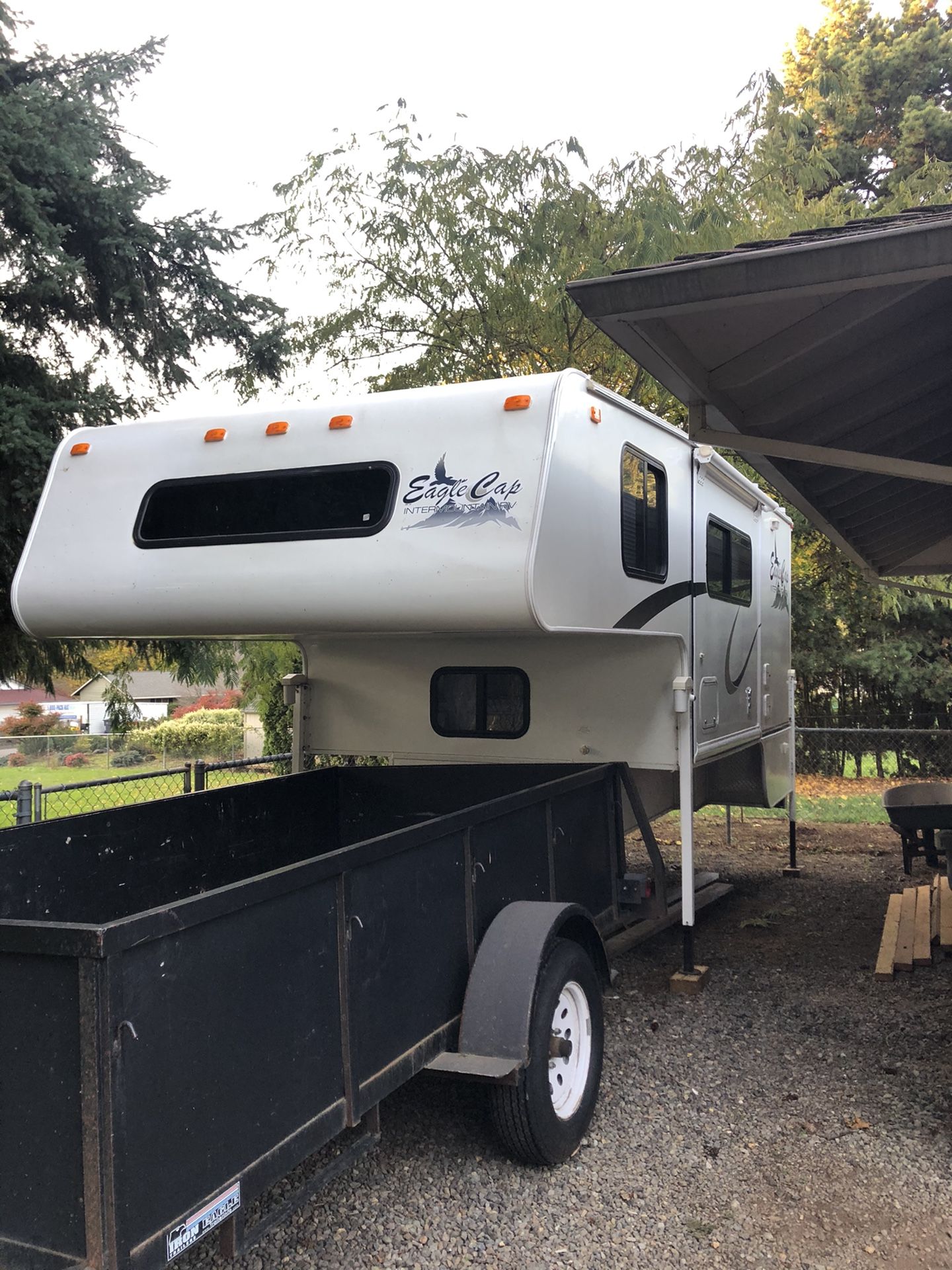 2004 Eagle Cap 1150 Camper for Sale in Oregon City, OR - OfferUp