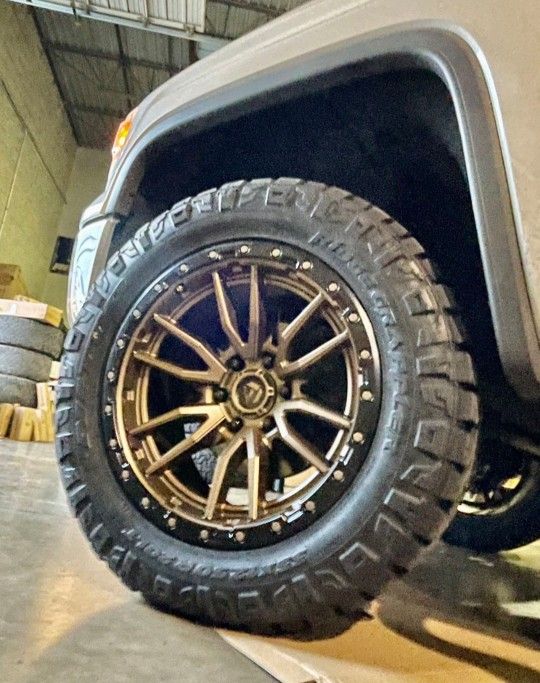 Level Kit 17" Fuel Rims & Nitto 285-70-17 Tires Installation. (6lug ...