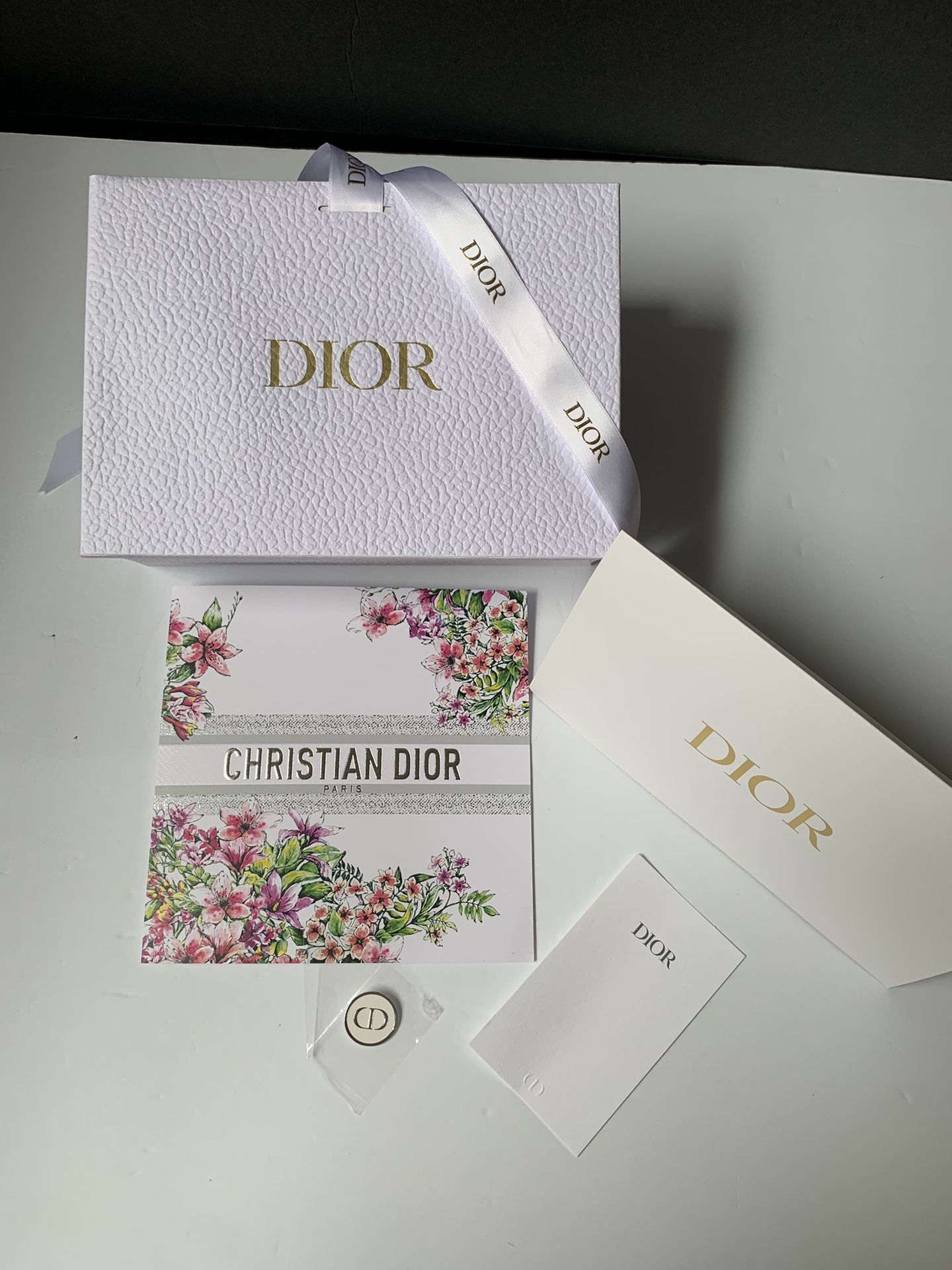 Ready To Add Your Dior Gifts!!! Or An Amazing Decor For Your Closet ...