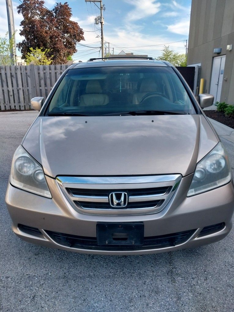 MECHANIC SPECIAL $2000. for Sale in Chicago, IL - OfferUp