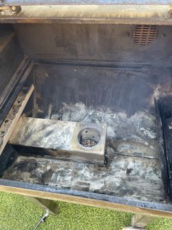 Camp Chef DLX w/ Sear Box, Grill Cover, and 2 Propane Tanks for Sale in ...