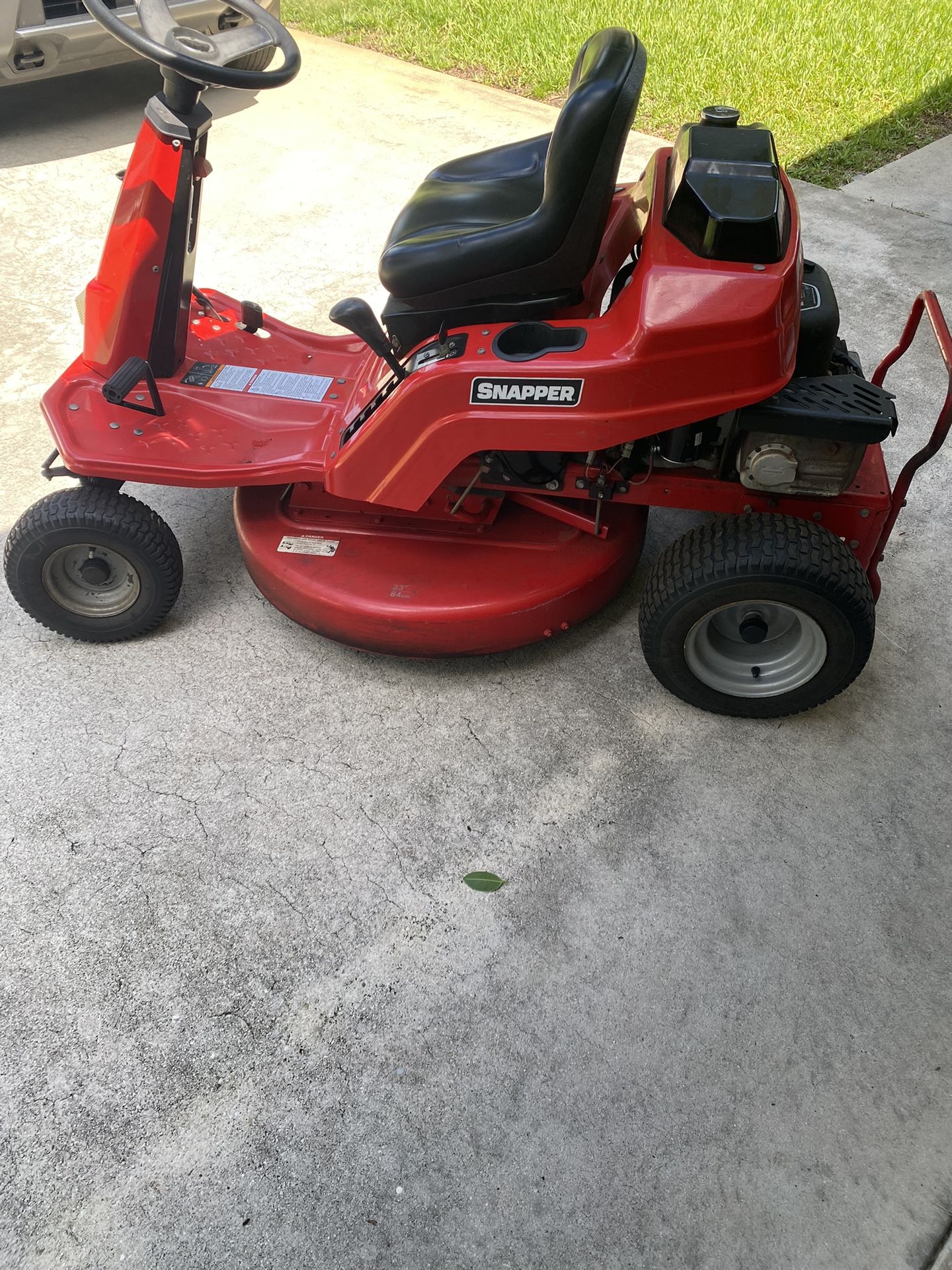 Snapper 33” Riding Mower for Sale in Palm City, FL - OfferUp