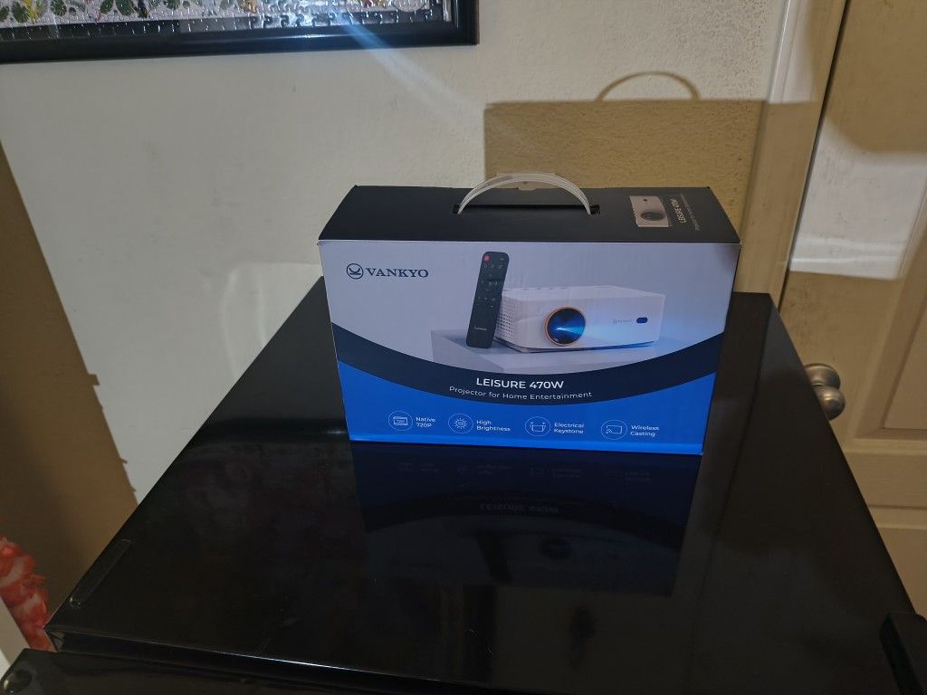 VANKYO 720p Projector – Open Box / Like New for Sale in Lincoln, CA ...