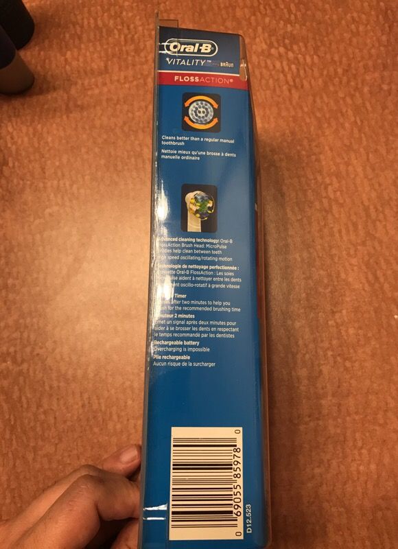 Oral-B Vitality Rechargeable Toothbrush 1 handle and 2 heads for Sale ...