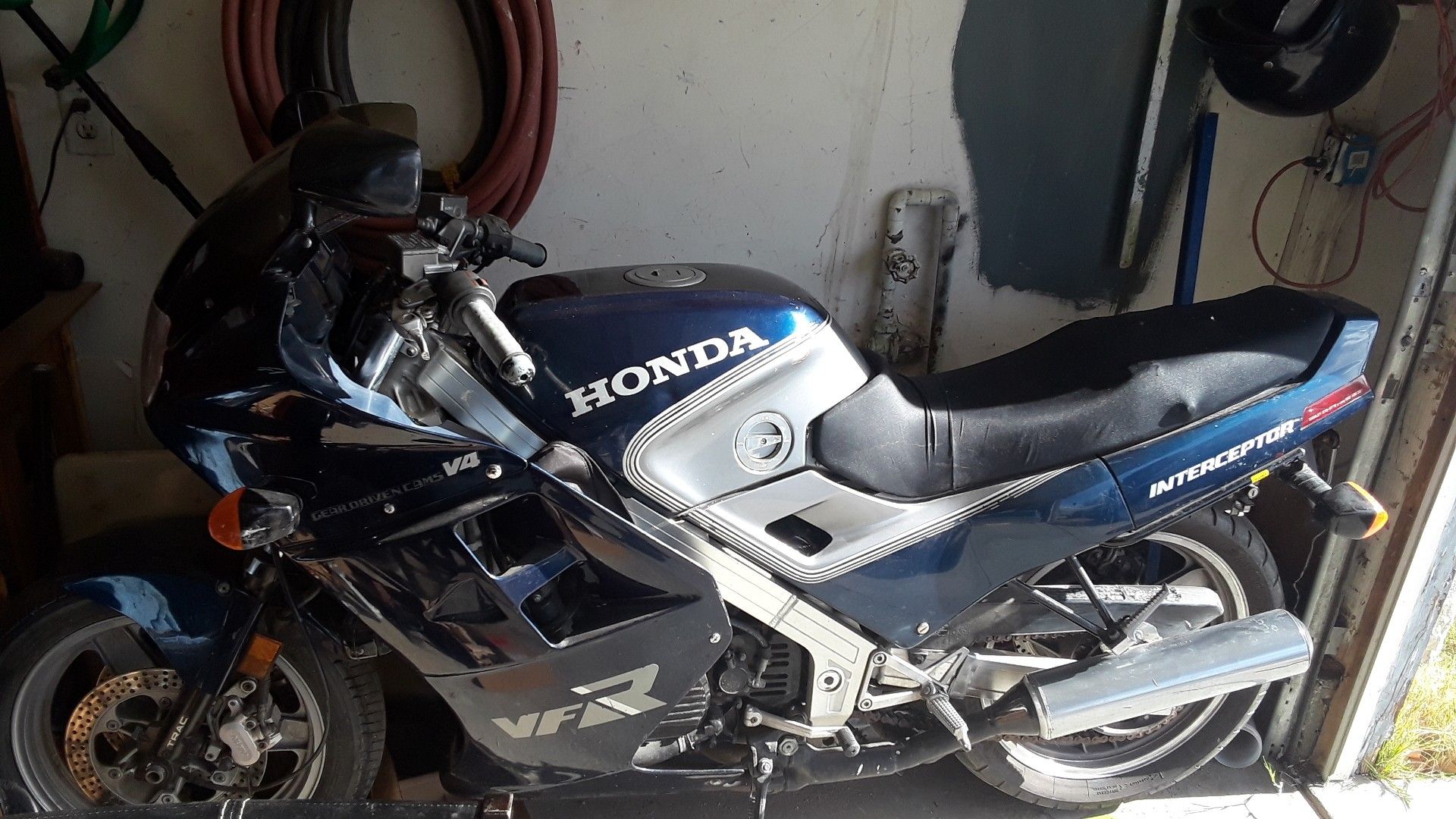 87 Honda interceptor vfr 700 for Sale in Palmdale, CA - OfferUp