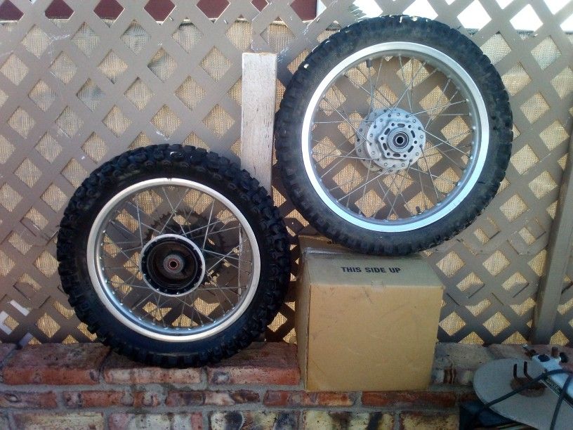 Good Condition Dirt Bike Tires Front And Back Tire To A Dirt Bike for ...