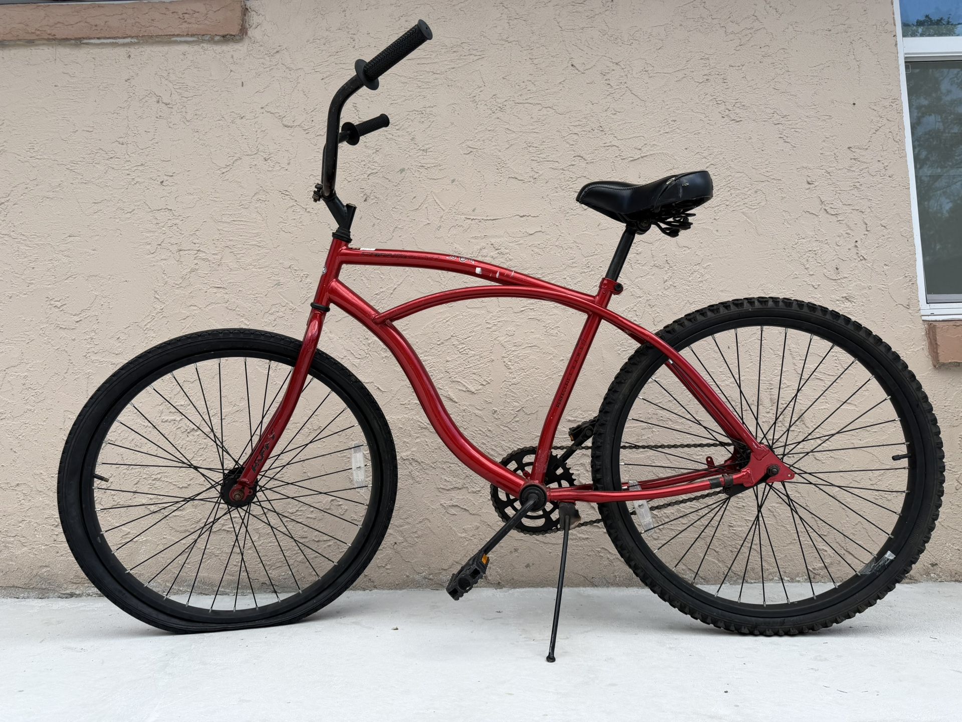 Huffy 26" Cranbrook Cruiser Bike For $40 for Sale in Orlando, FL - OfferUp