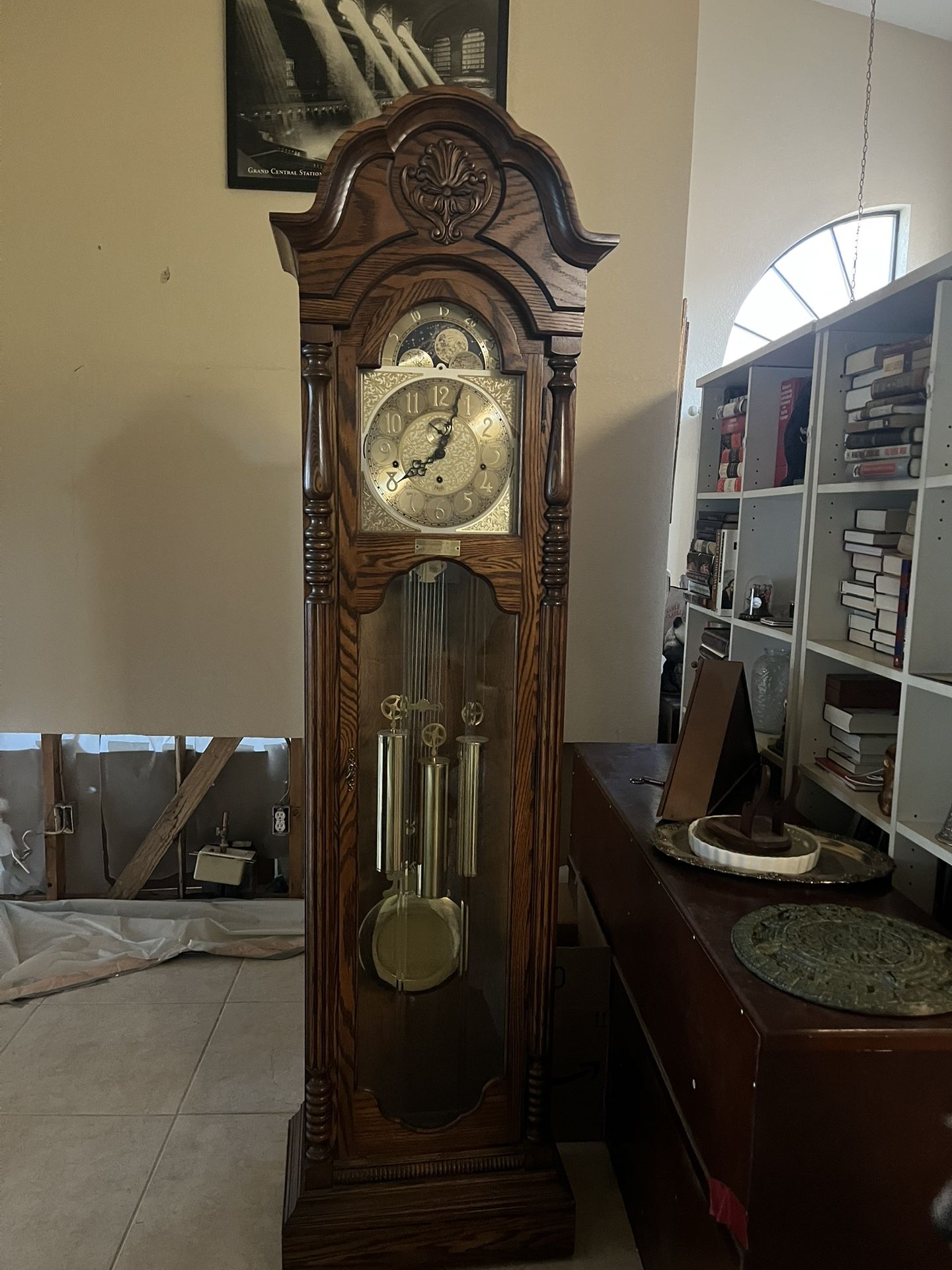 Sligh Grandfather Clock for Sale in Las Vegas, NV - OfferUp