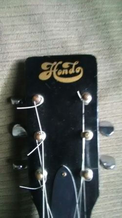 Hondo Acoustic Guitar Values