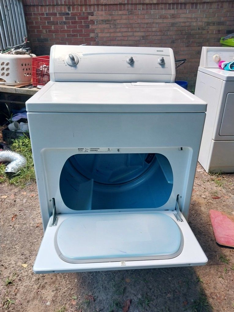Kenmore 600 Series Dryer for Sale in Columbia, SC - OfferUp