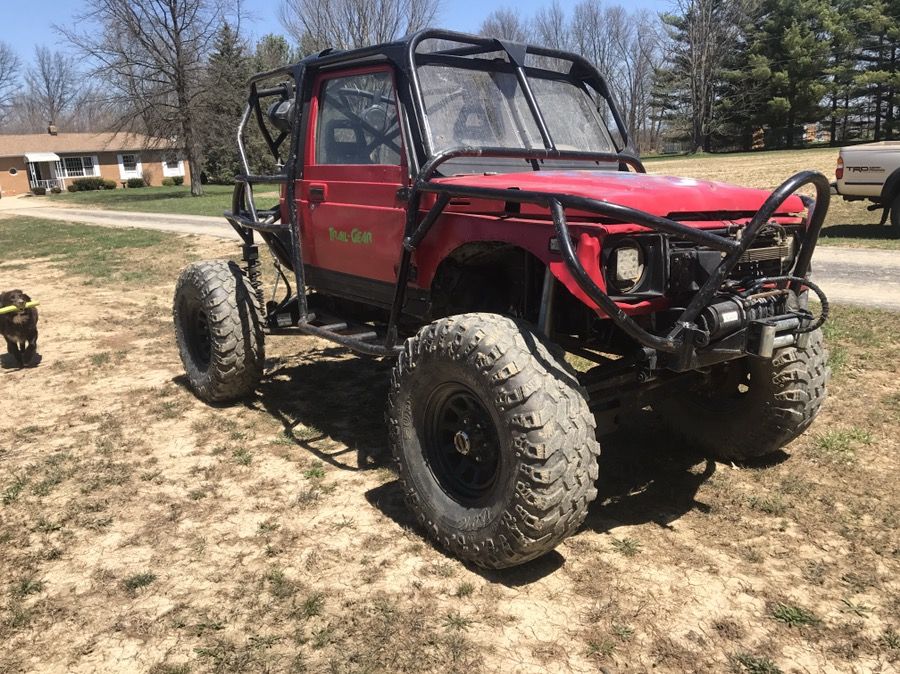 Suzuki Samurai Rock Crawler Build