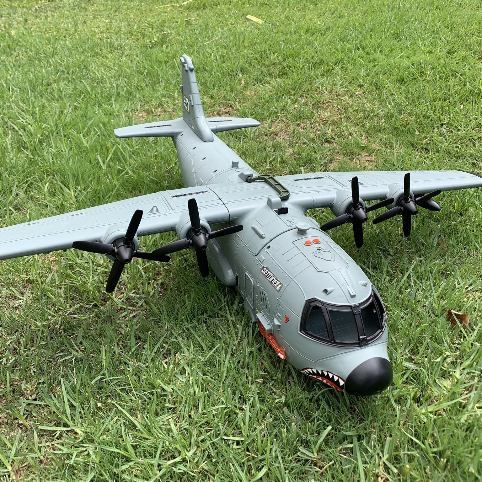 True Heroes Ab 115 Shark Plane