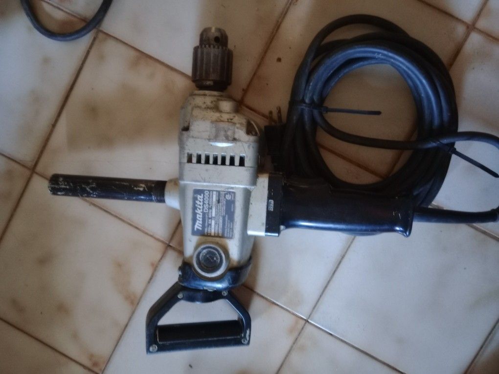 Makita Ds4000 Good Perfect Working $$125 for Sale in Miami, FL - OfferUp