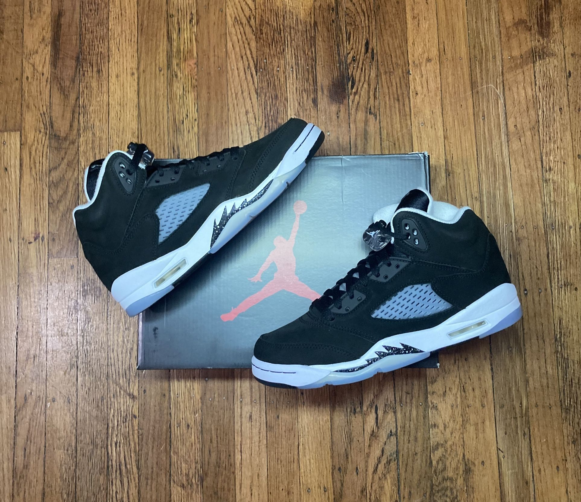 AIR JORDAN 5 RETRO (GS Moonlight 2021) [ 4Y ] for Sale in Castro Valley ...