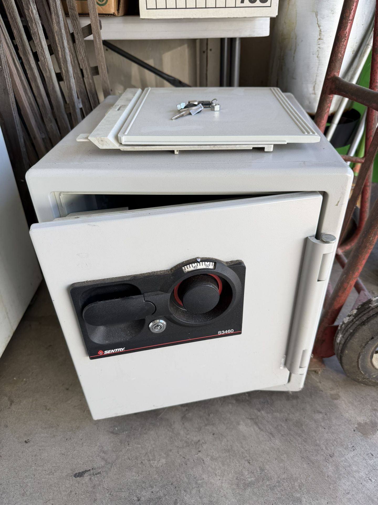 Sentry Floor Safe for Sale in La Habra Heights, CA - OfferUp