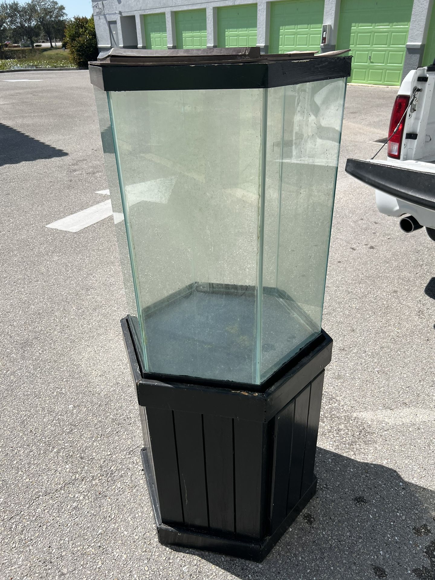 Oceanic Octagon Fish Tanks And Sizes