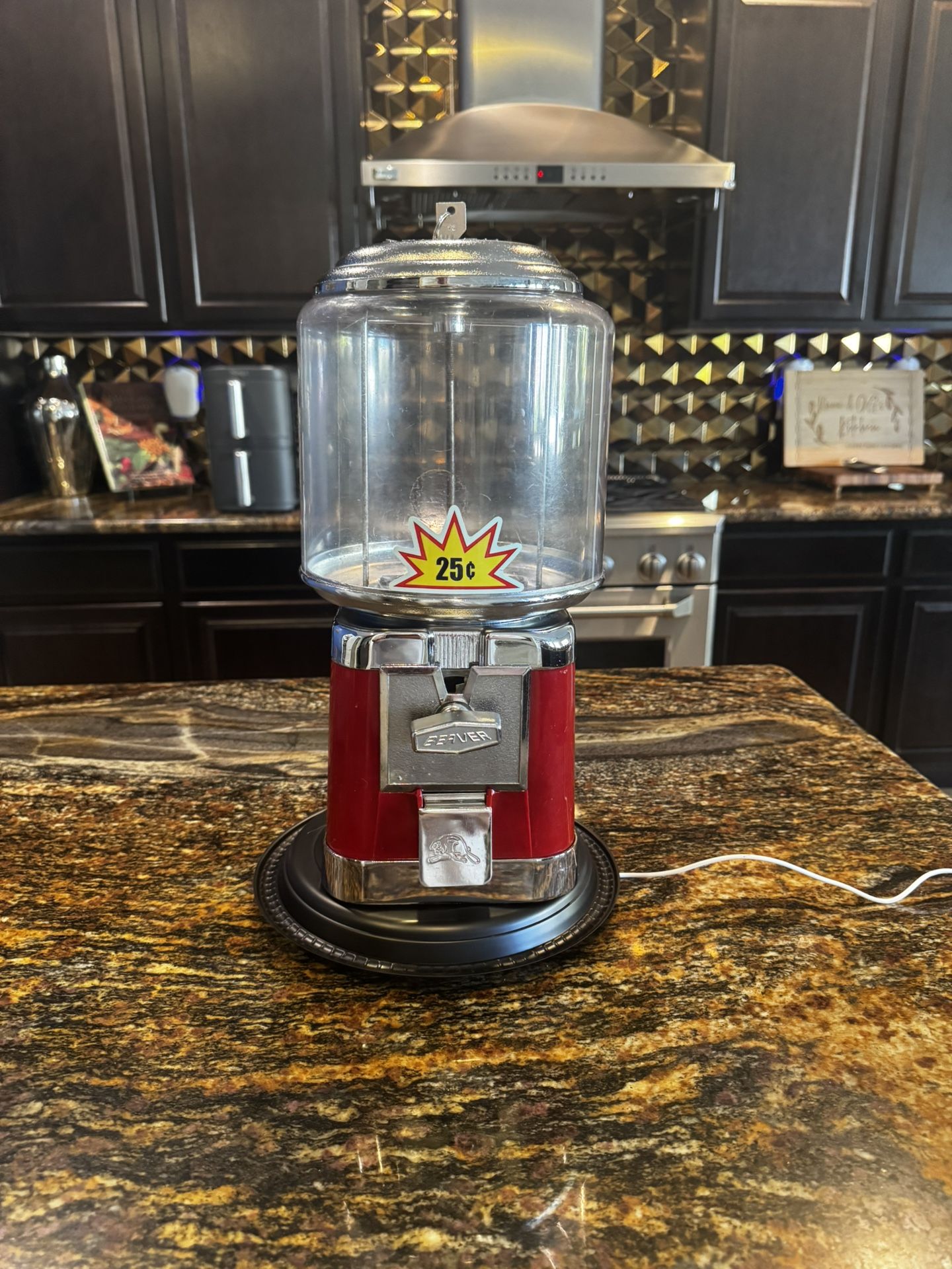Beaver Gumball Candy Vending Machine for Sale in Las Vegas, NV - OfferUp