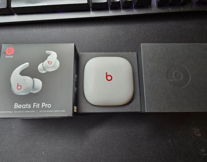 Beats Fit Pro for Sale in San Diego, CA - OfferUp
