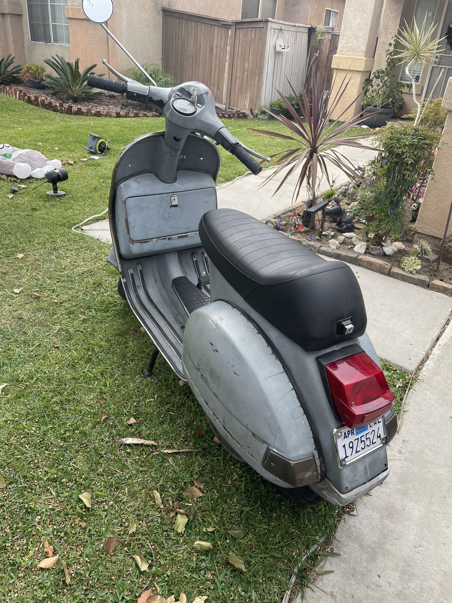 Vespa PX200e 1981 for Sale in San Diego, CA - OfferUp