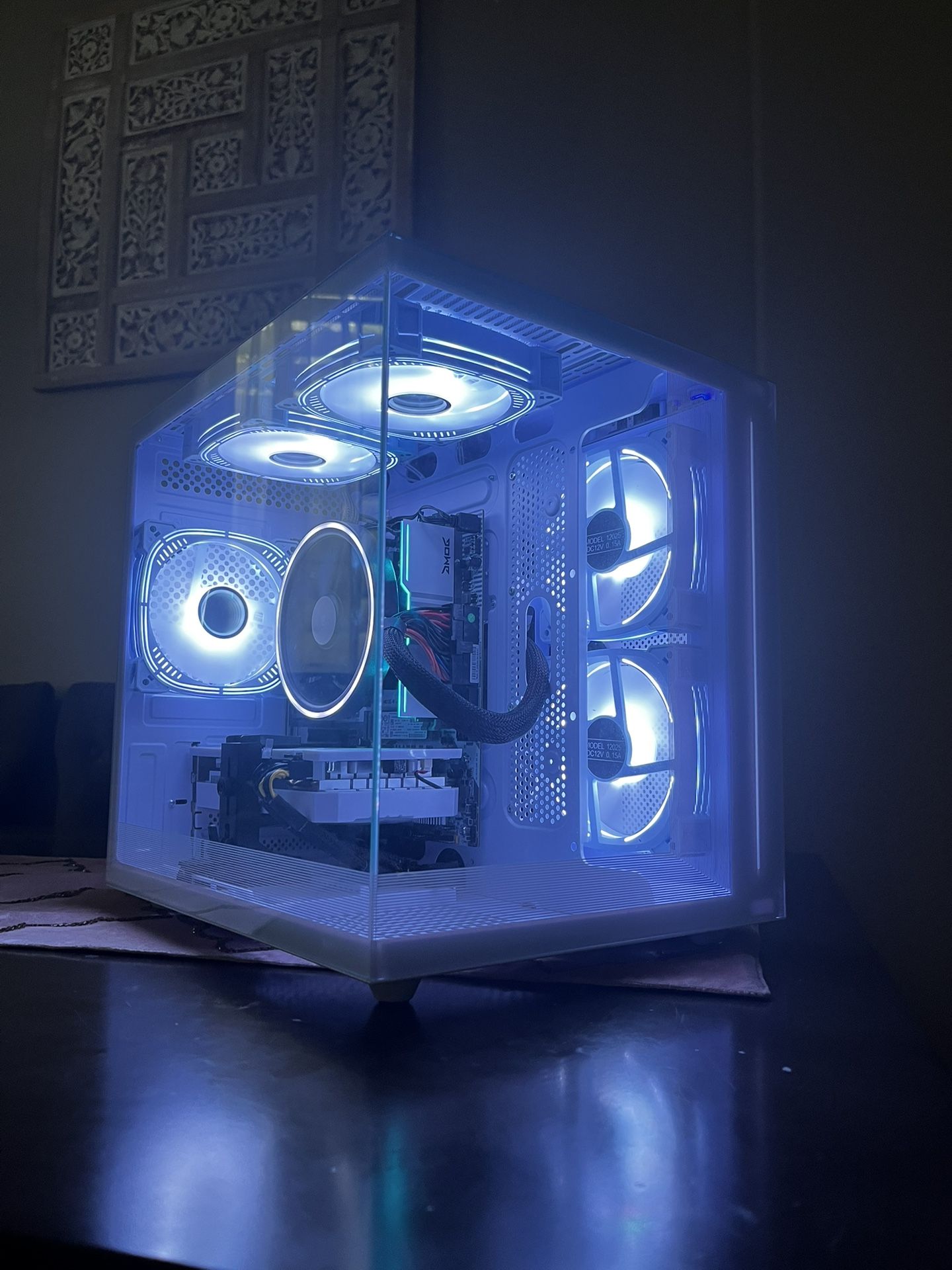 SNOW WHITE GAMING PC for Sale in Rancho Cucamonga, CA - OfferUp