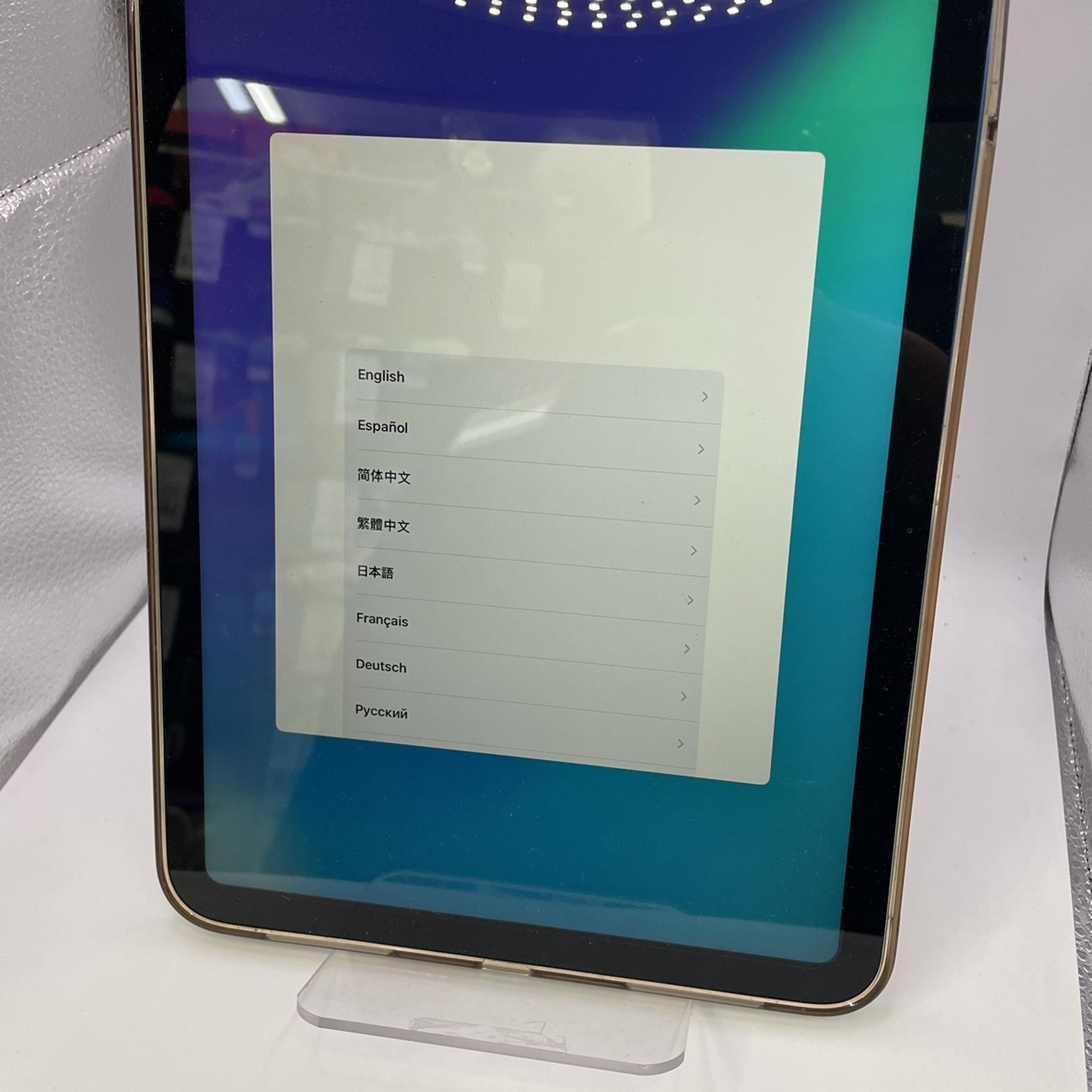 Apple iPad 10th Generation for Sale in Brooklyn, NY - OfferUp