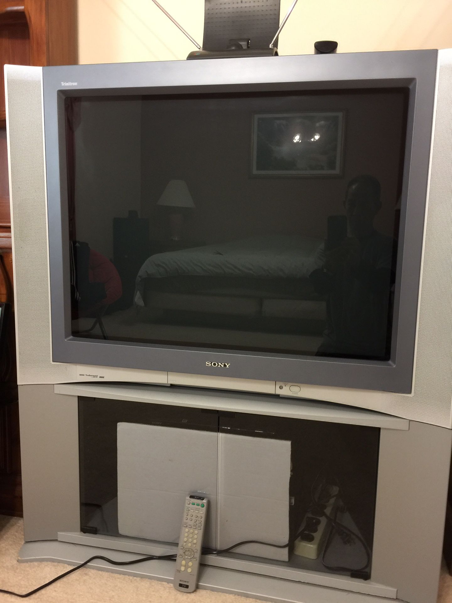 Sony FD Triniton Wega KV-FV310 36” CRT tv for Sale in Pasadena, TX ...