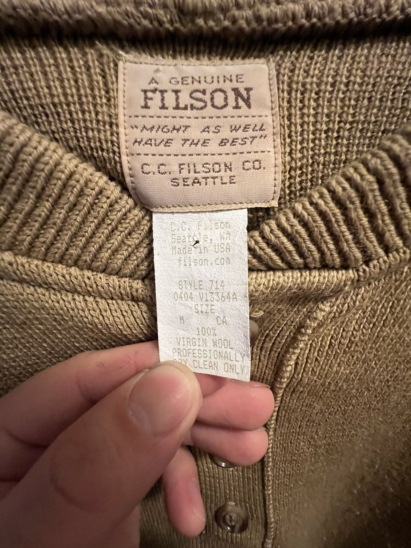 Filson Guide Sweater for Sale in Tacoma, WA - OfferUp