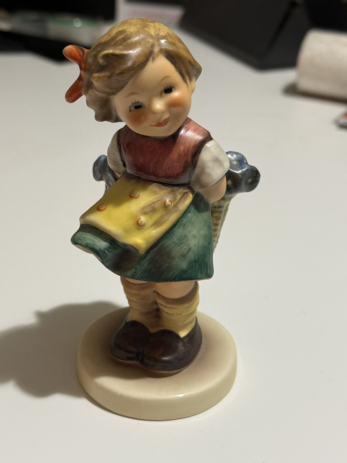 Hummel - Bashful. Mint condition for Sale in Scottsdale, AZ - OfferUp