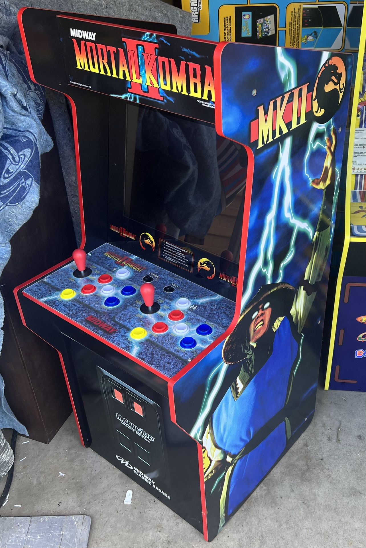 Arcade 1up Mortal Kombat & Super PAC-Man cabinets. Great Condition! for ...