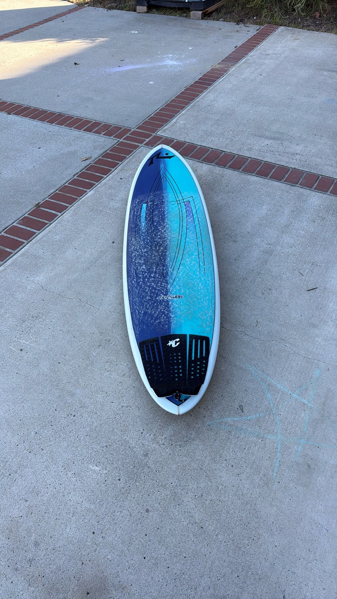 Rusty Express Twin Pin Mid length Surfboard MINT for Sale in Solana ...