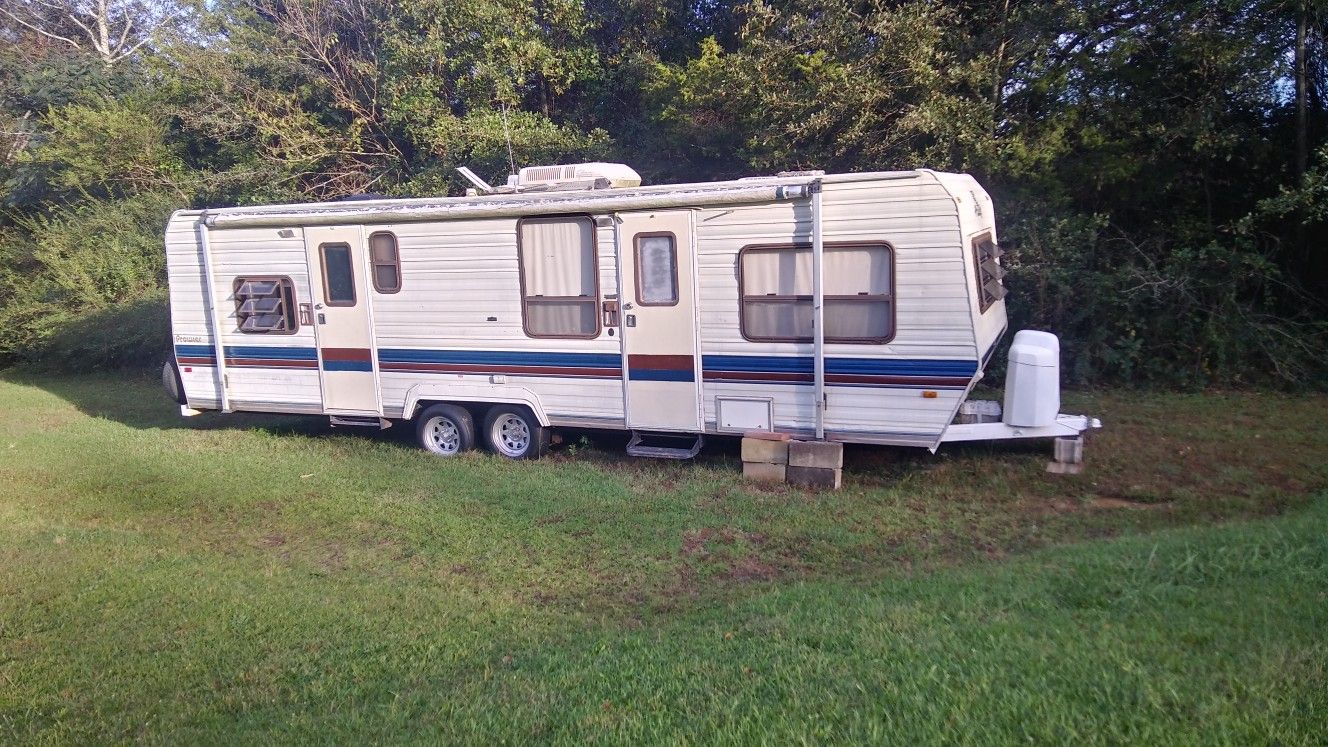 2001 31ft prowler camper for Sale in Walhalla, SC - OfferUp
