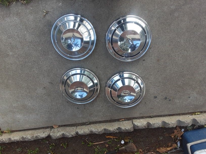 1967 And 1968 Chevy Hubcaps for Sale in Rialto, CA - OfferUp