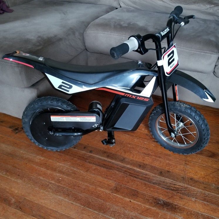 Razor Miniature Dirt Rocket MX125 Electric-Powered Dirt Bike for Sale ...