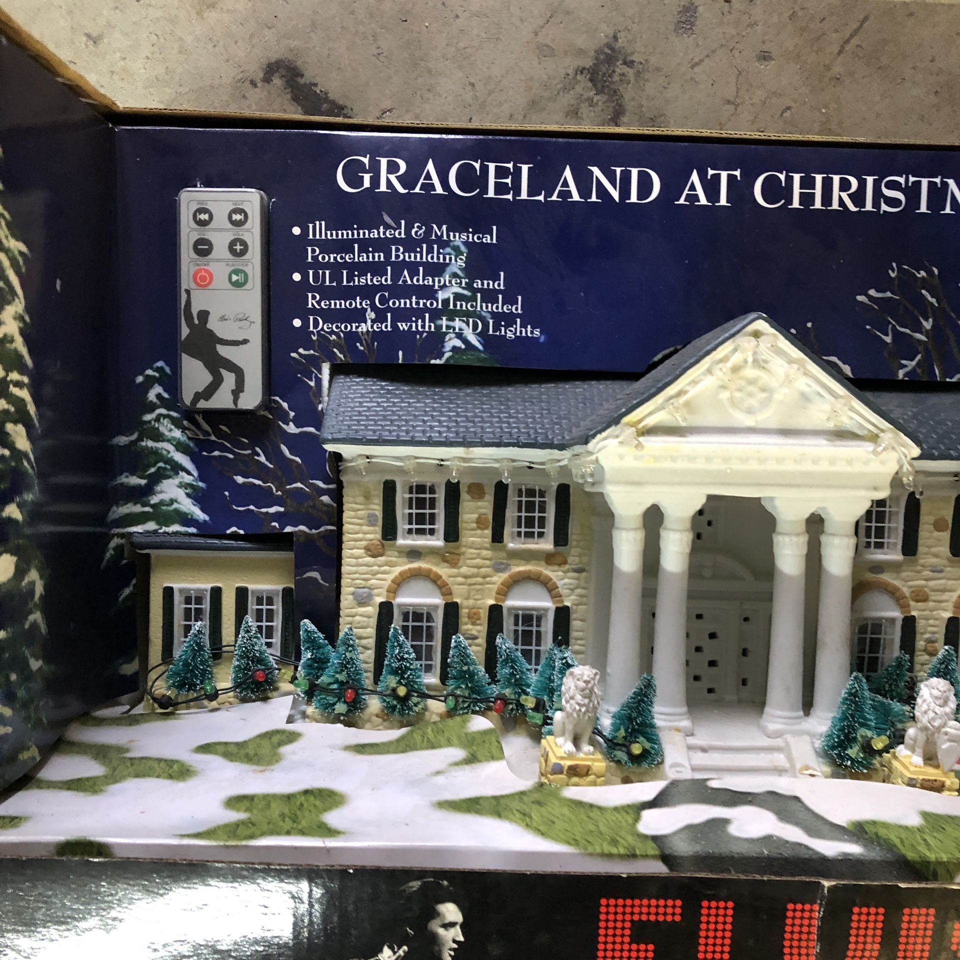 Porcelain House Christmas At Graceland