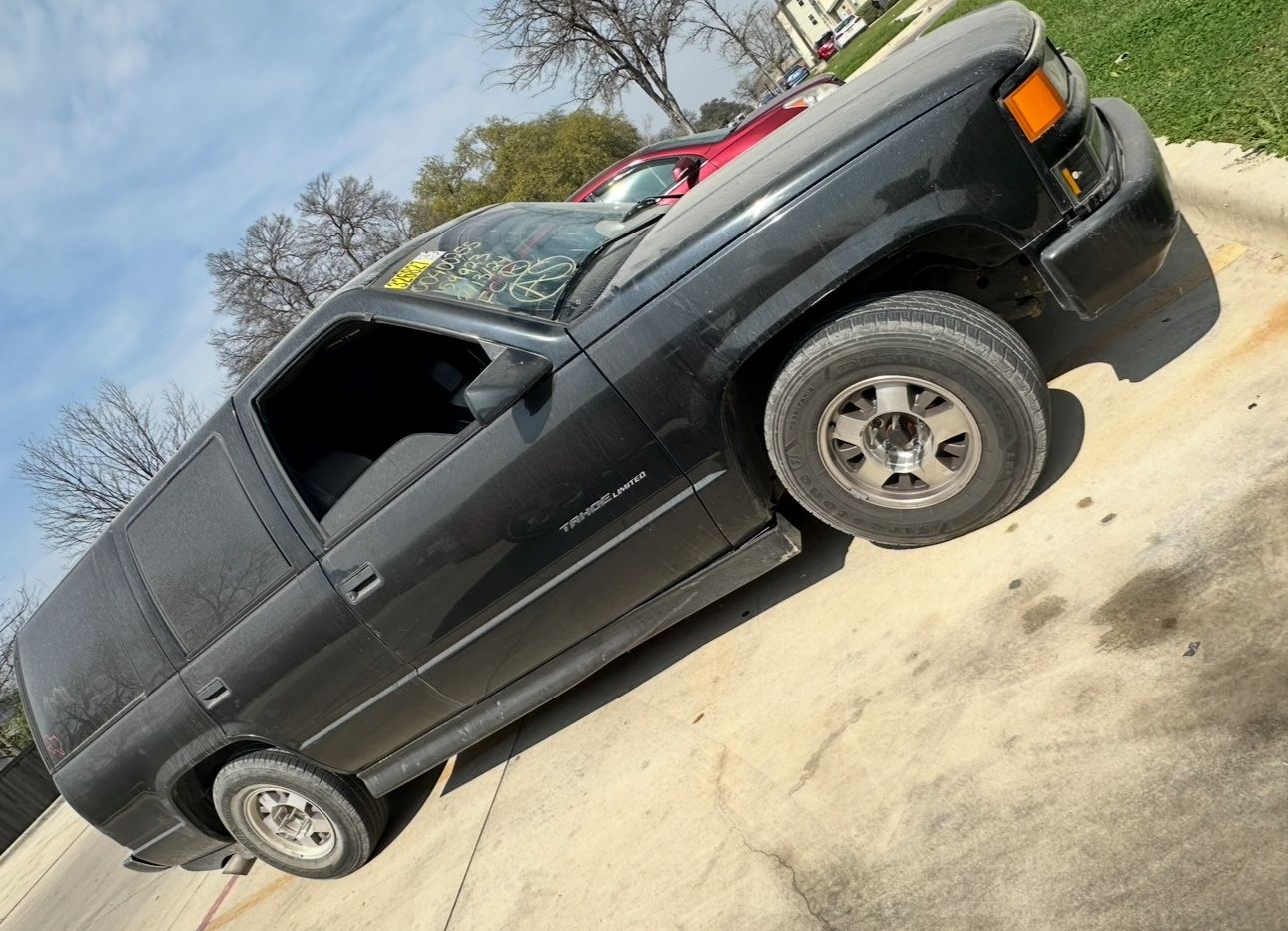 2000 Chevrolet Tahoe for Sale in San Antonio, TX - OfferUp