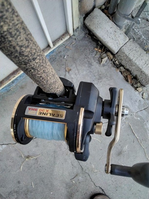 Sabre 8 Foot Rod 15-30 Line. With A Diawa Sealine 30 SHA. Line And ...