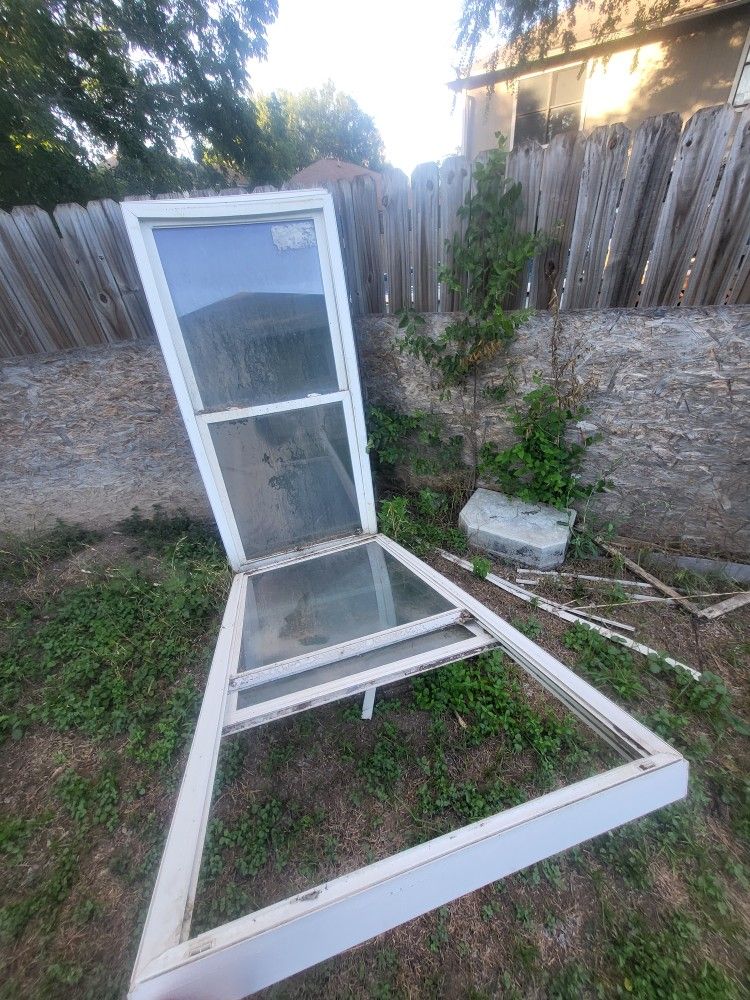 Windows 6ft.. Make Offer for Sale in San Antonio, TX - OfferUp